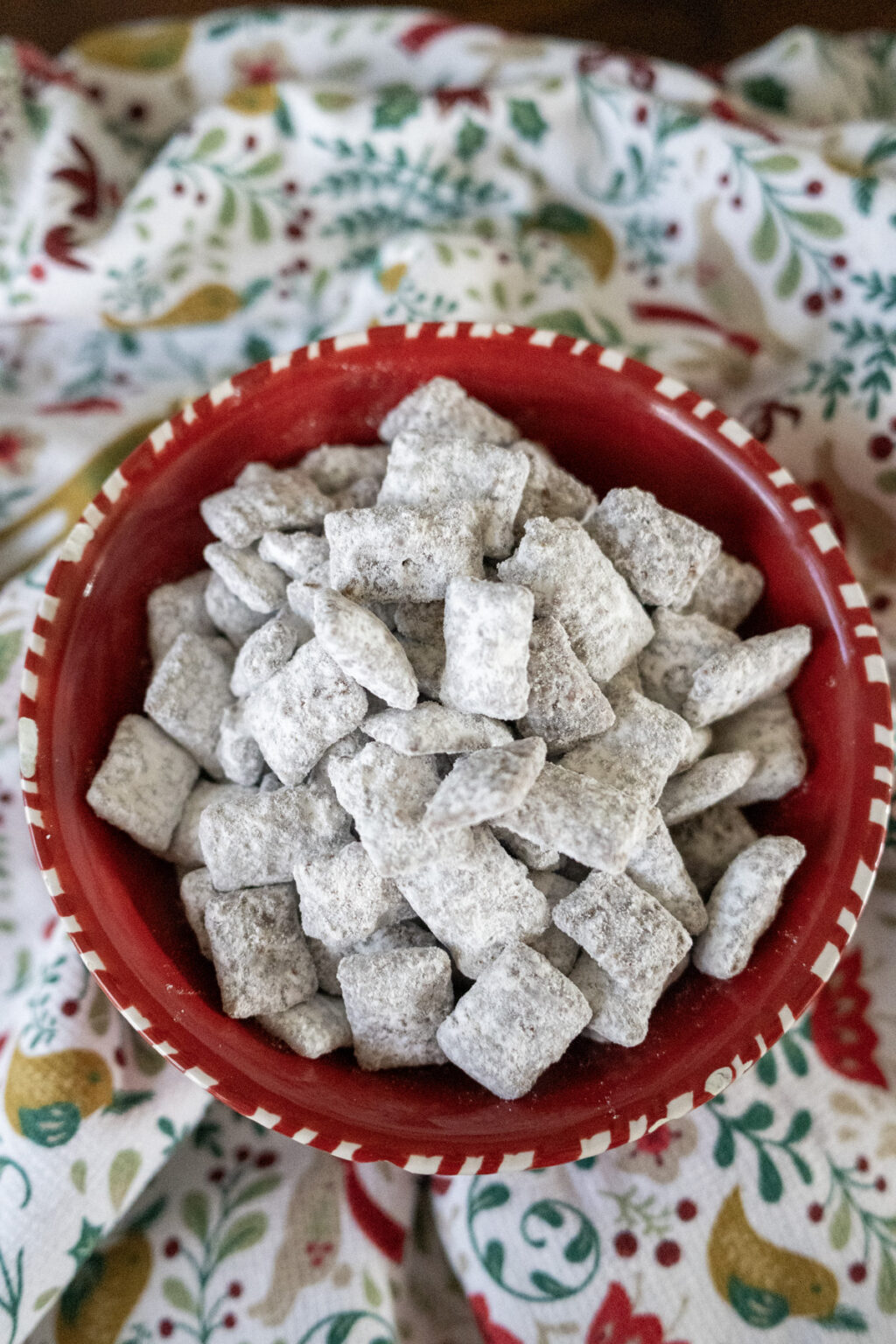 Perfect Muddy Buddy Recipe – Puppy Chow Perfection